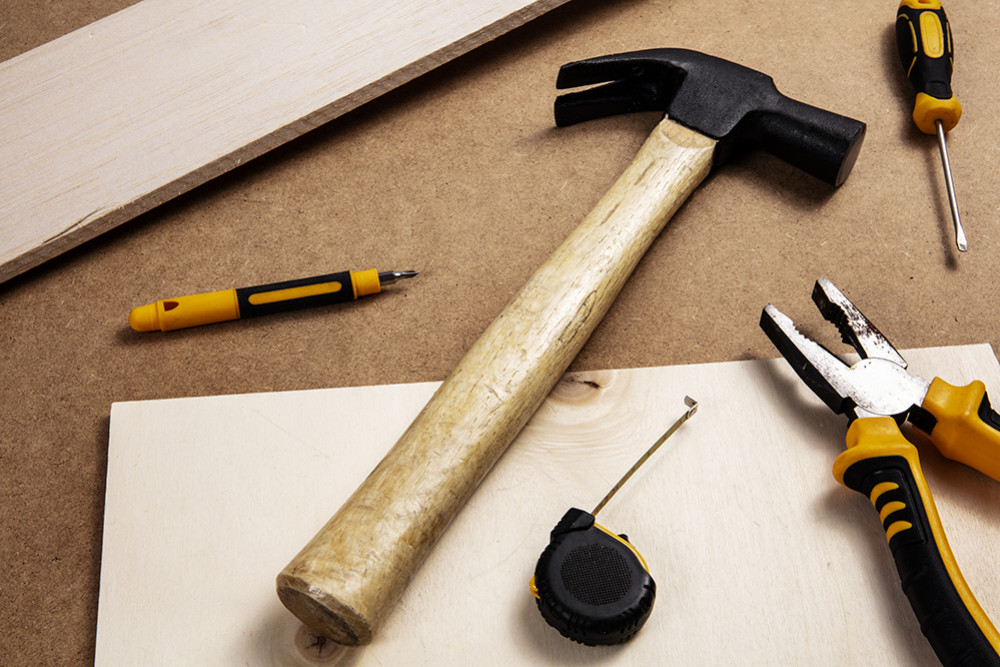 Quels sont les outils essentiels pour débuter en bricolage